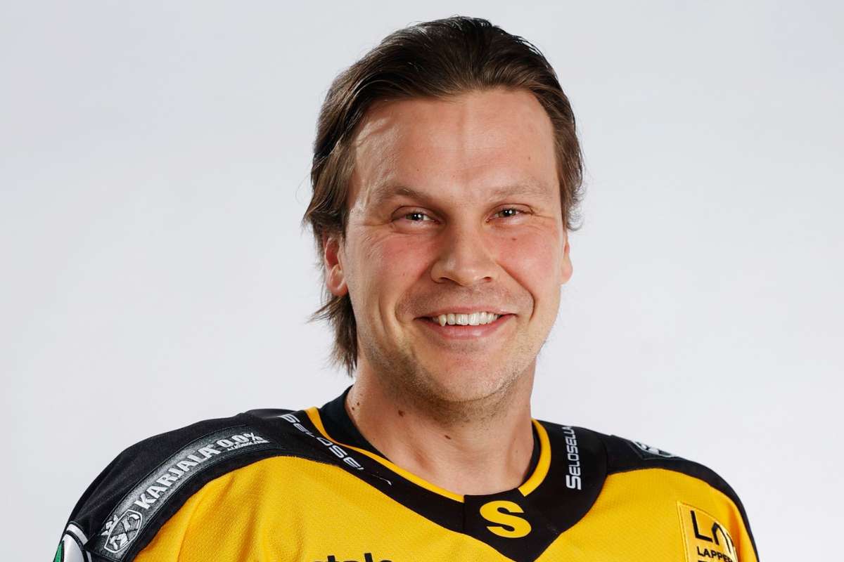 Leijonista tuttu Liiga-tähti vaihtaa maisemaa! - Leijonat Leijonista tuttu Liiga-tähti vaihtaa maisemaa! - Leijonat